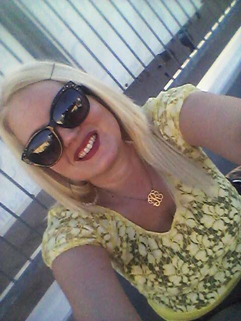 Phoenix Single Women Seeking Men - DoULike.com